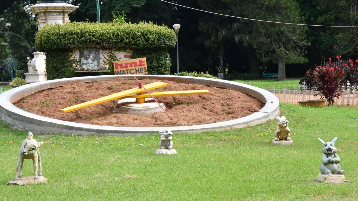 About time! Lalbagh’s iconic floral clock to run again by June-end ...
