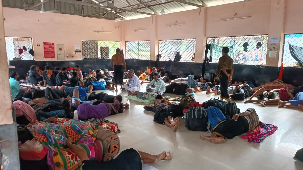 Chengannur, gateway to Sabarimala, in need of better facilities - The Hindu