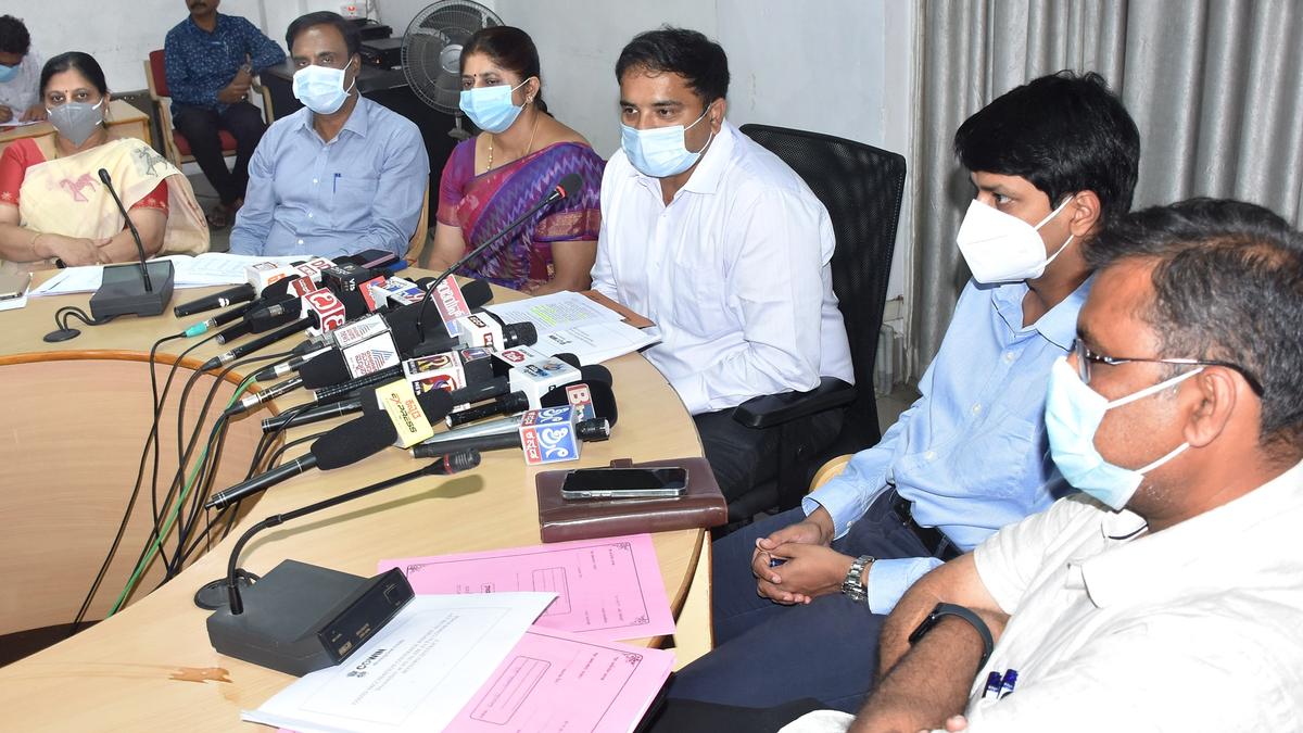 Tests on ILI, SARI patients to go up amid new COVID-19 scare - The Hindu