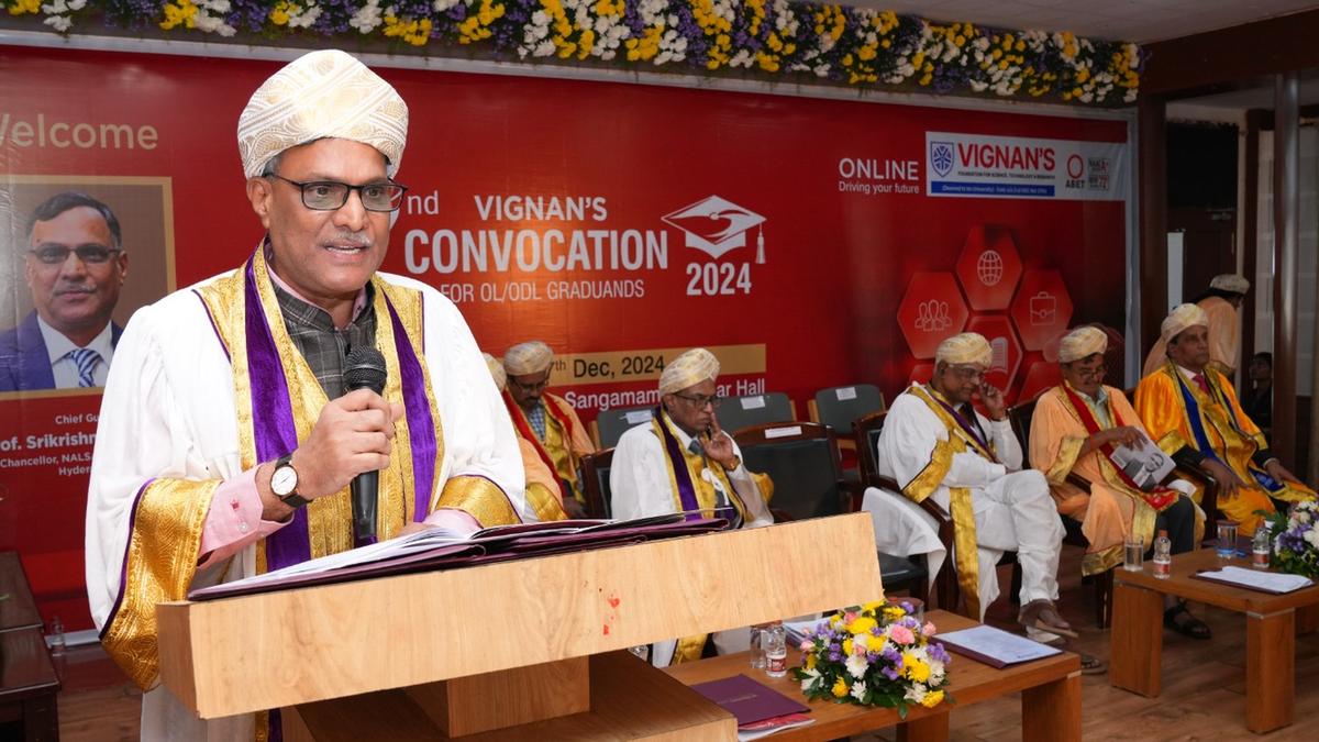 860 students receive degrees at Vignan University’s online education ...