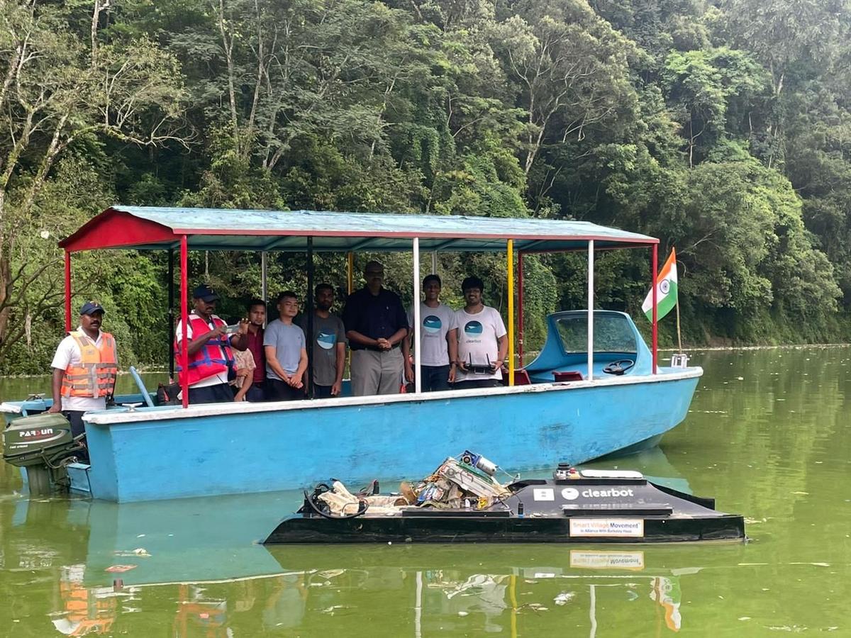 Robotic boat collects garbage in Meghalaya lake near Shillong - The Hindu