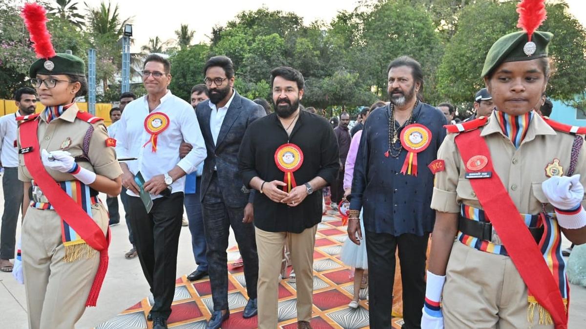 Actors Mohan Lal and Mukesh Rishi grace MBU annual day - The Hindu