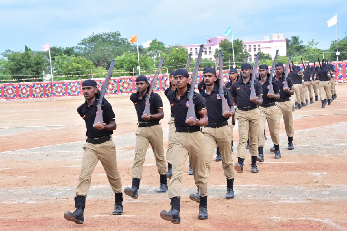 197 police constables complete training - The Hindu