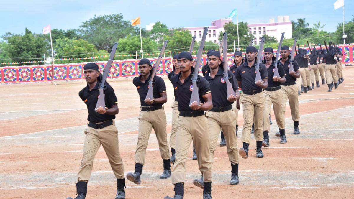 197 police constables complete training - The Hindu