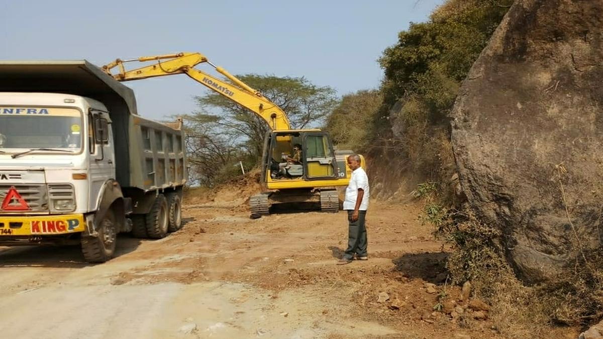 Work under way on second phase of ghat road at Kondaveedu fort - The Hindu