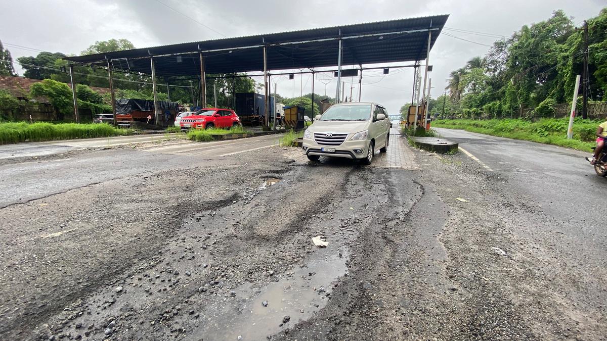 Road lanes inside erstwhile NITK-Surathkal toll gate on NH 66 still in ...