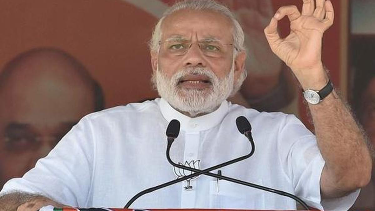 Narendra Modi speaks on triple talaq, SP family dispute in Bundelkhand ...