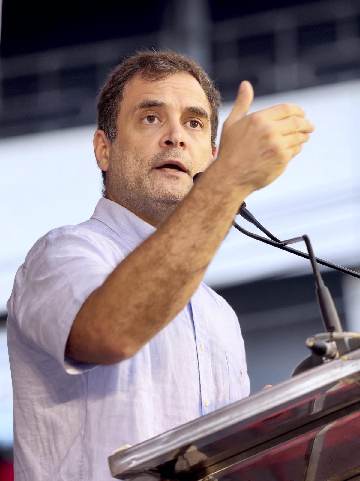 Congress files complaint against Zee Hindustan anchor Rohit Ranjan for ...