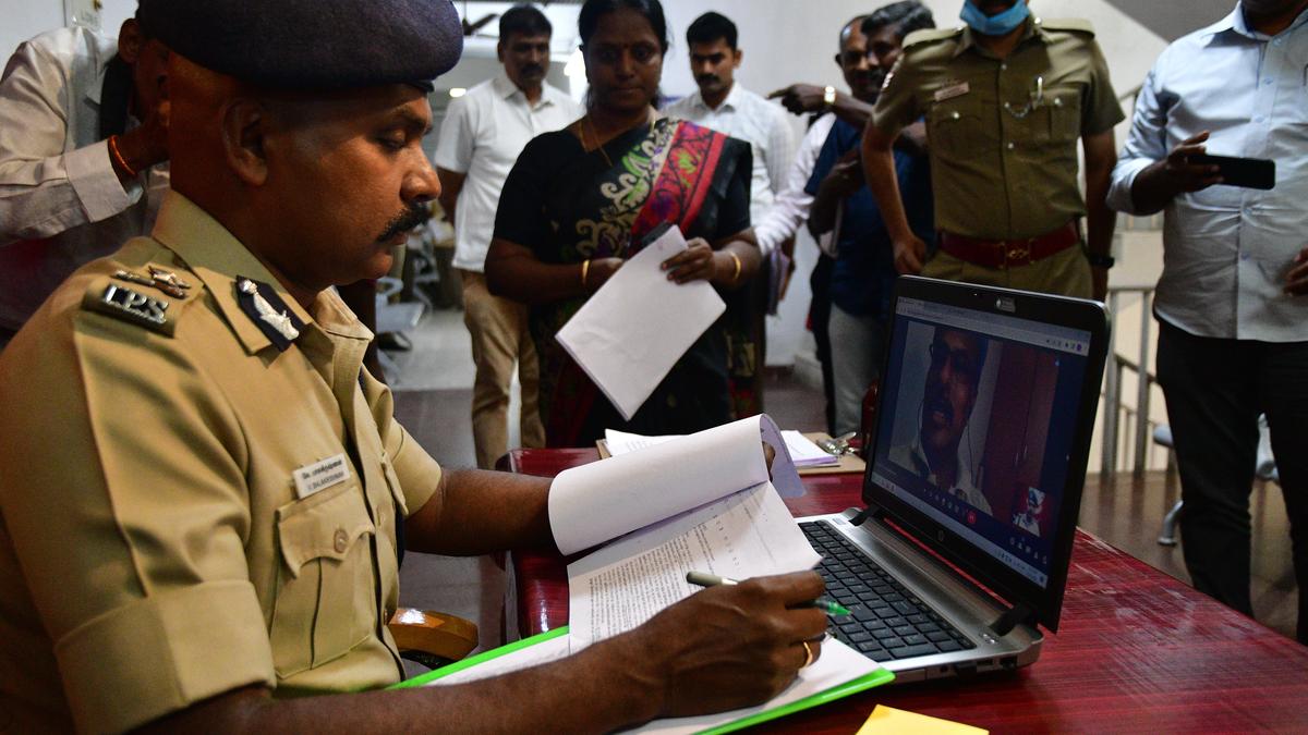 Coimbatore City Police start online grievances redress meeting - The Hindu