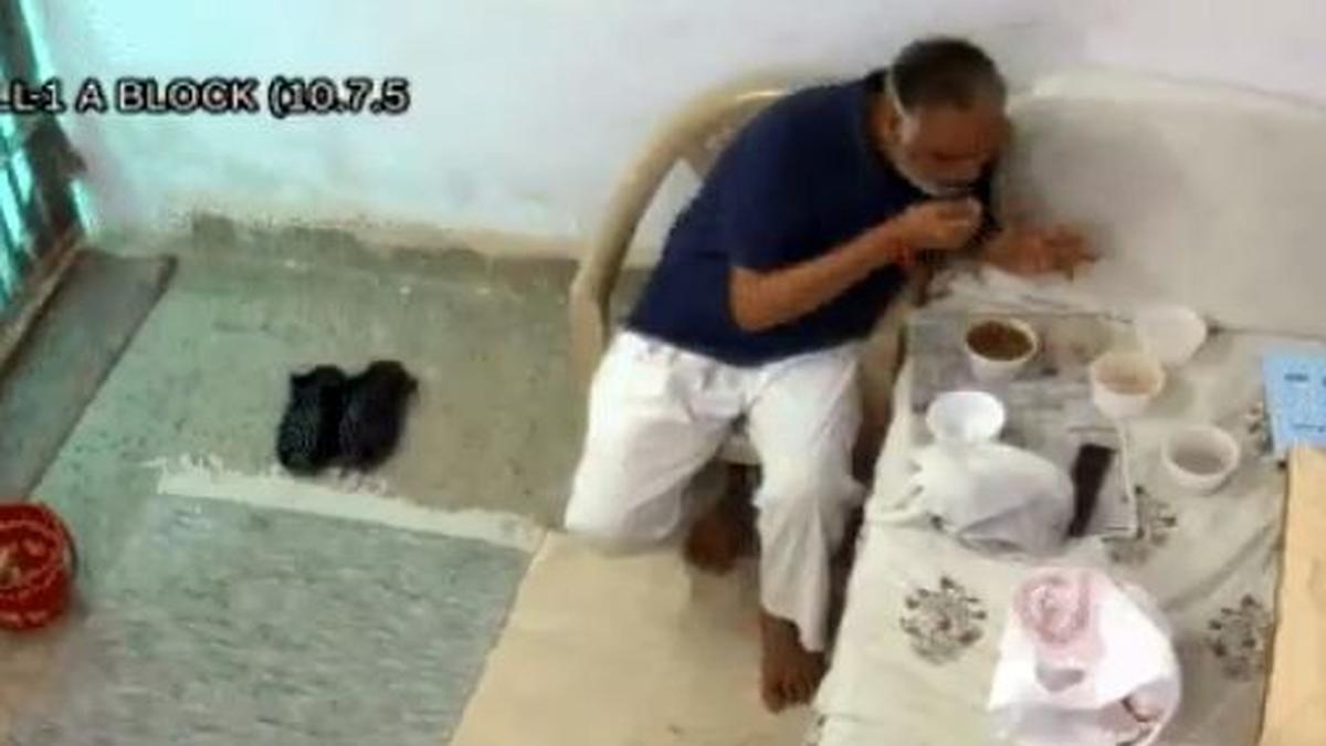 Delhi court directs Tihar Jail to provide Satyendar Jain food as per ...