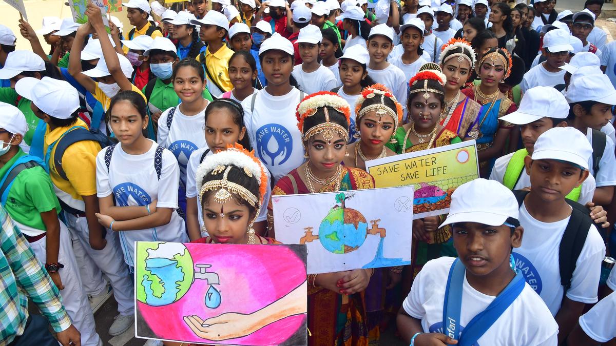Students highlight need for water conservation - The Hindu