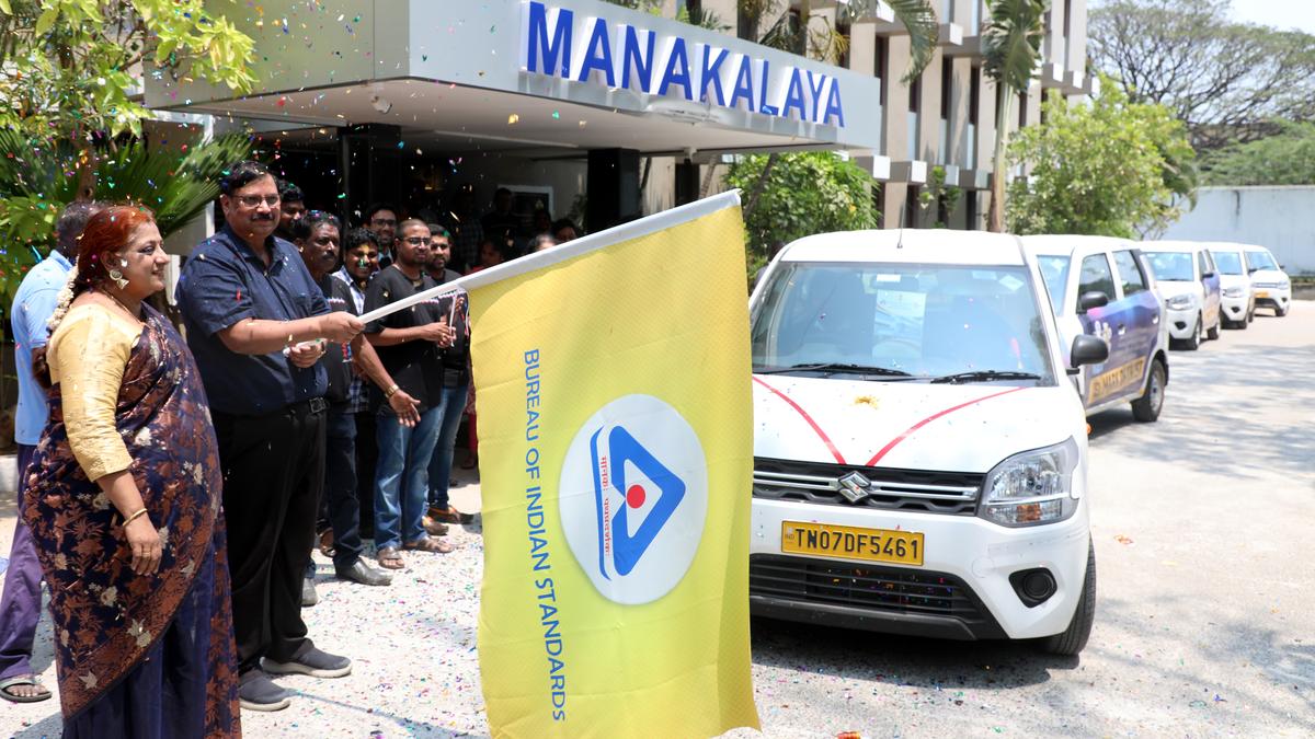 BIS flags off car rally on consumer rights - The Hindu