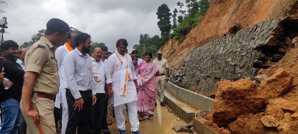Leader of Opposition Ashok visits rain-hit Sakaleshpur - The Hindu
