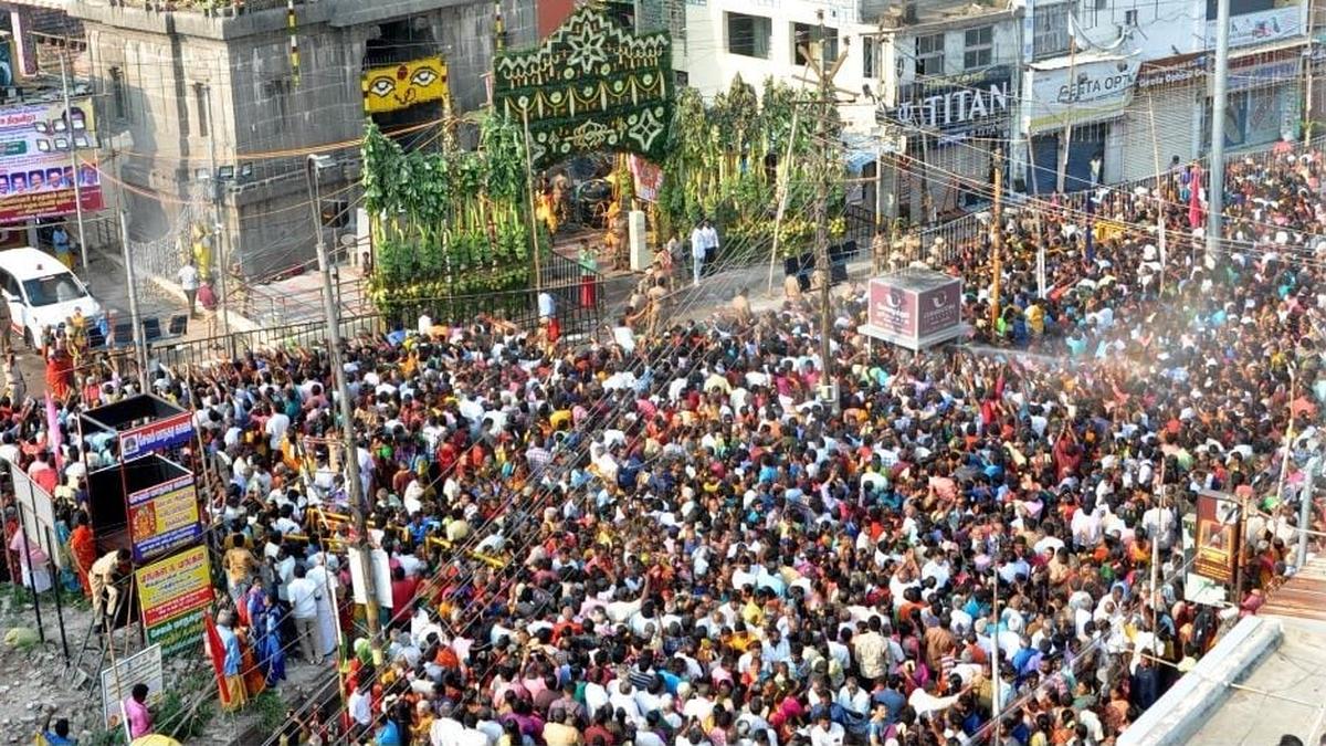 Kumbabishekam held at Kottai Mariamman temple in Salem - The Hindu