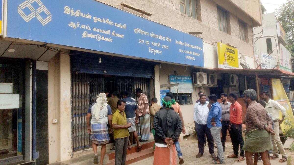 Thunivu-style bank robbery misfires, man arrested in Dindigul - The Hindu
