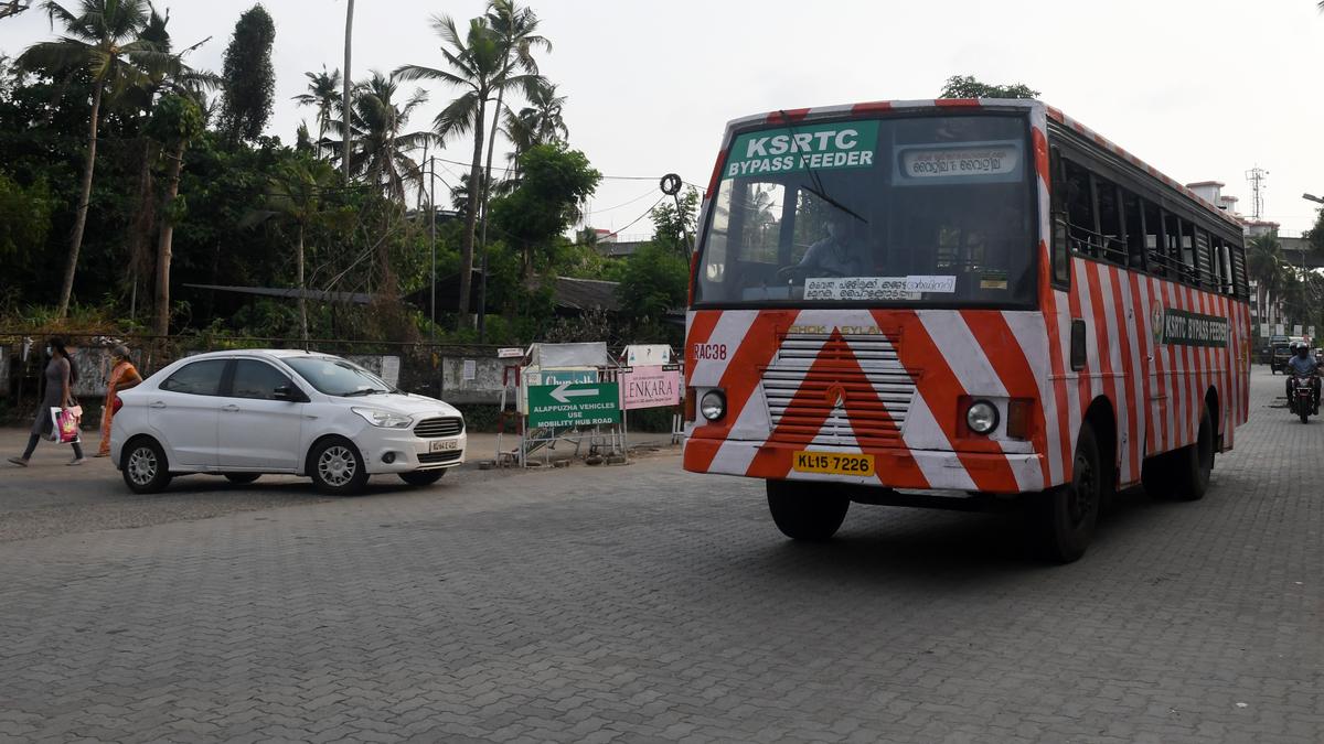 Feeder buses of Thiruvananthapuram-Kozhikode Bypass Rider service begin ...