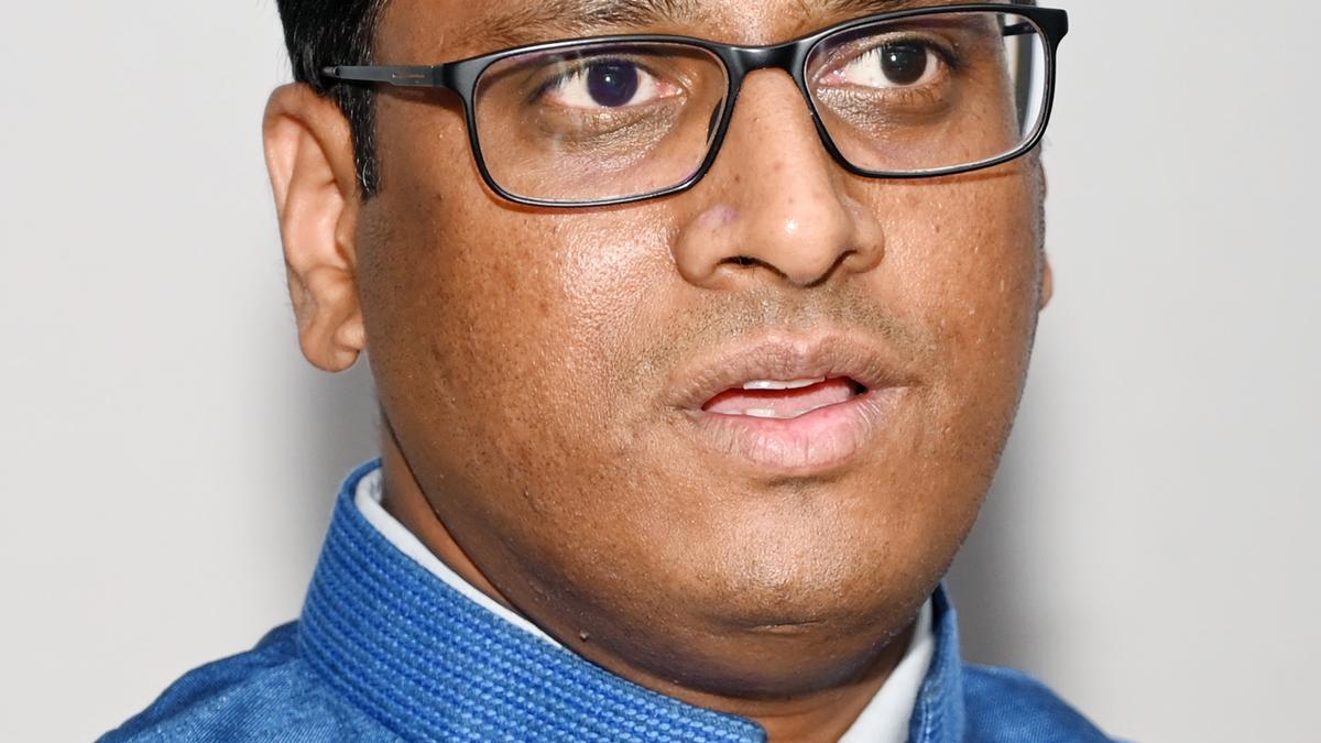 Apple supplier Salcomp to boost Indian workforce to 25,000 - The Hindu