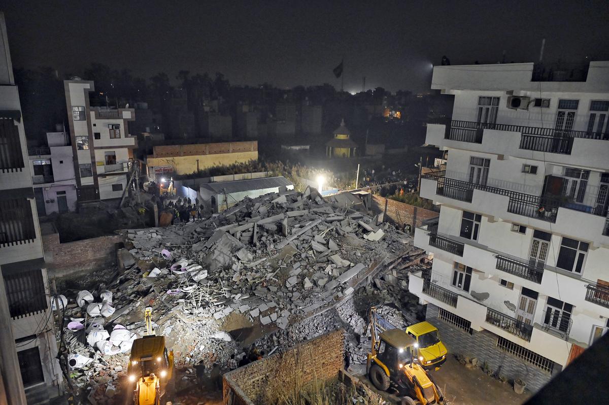Burari building collapse: At least two killed, 12 others rescued - The ...