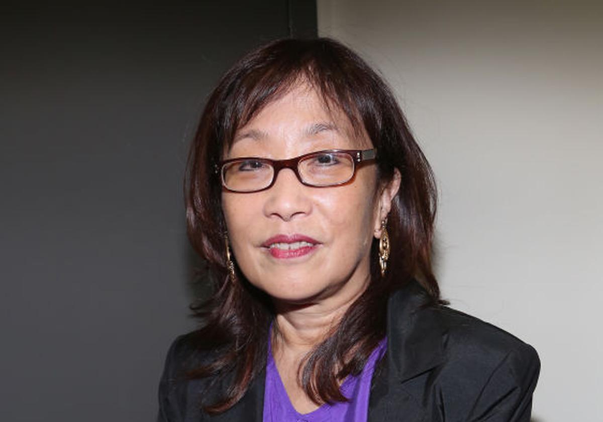 Review of Michiko Kakutani’s The Great Wave: Adventures in democracy ...