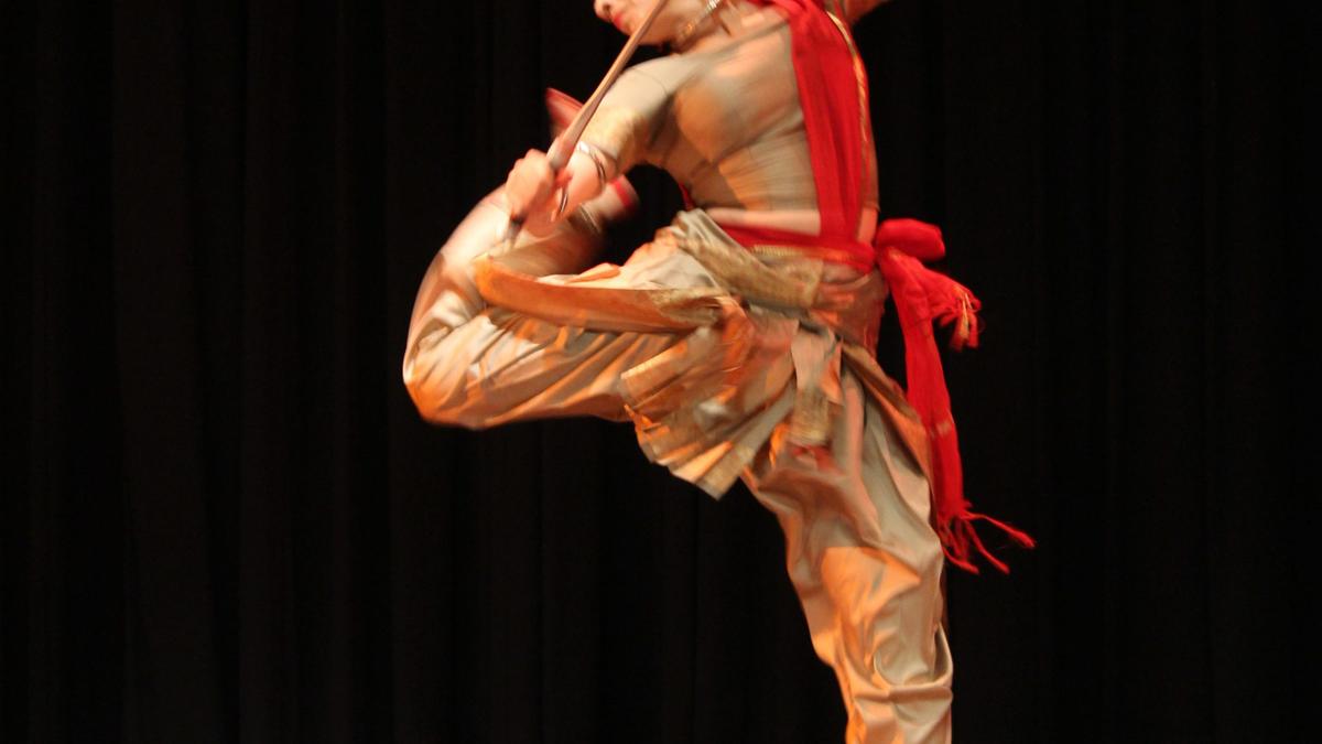 Mayurbhanj Chhau’s fight to stay alive - The Hindu