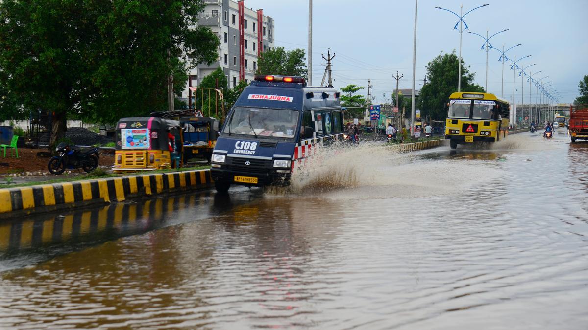 Andhra Pradesh: Rain brings relief from sweltering heat in Ongole - The ...
