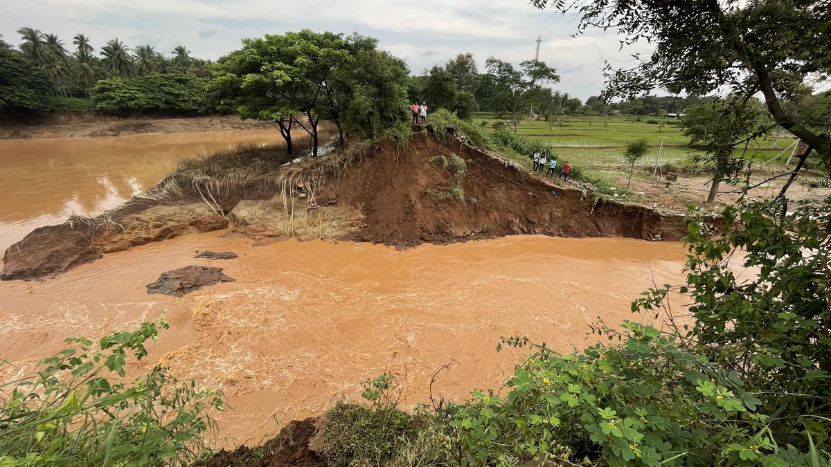 Unprecedented rain in Ramanagaram district causes havoc; two dead, many ...