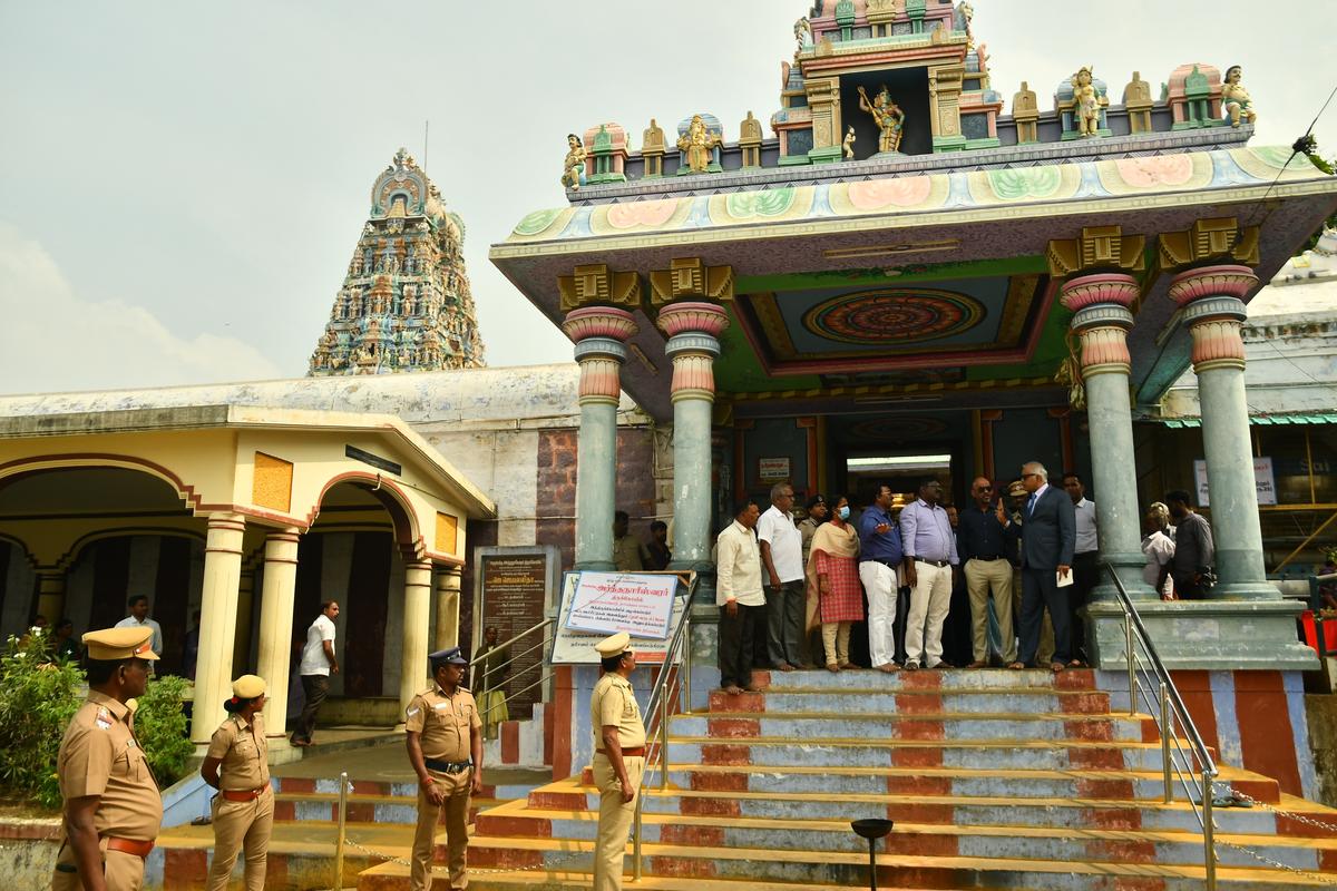 Gokulraj murder case | Madras High Court judges inspect temple and ...