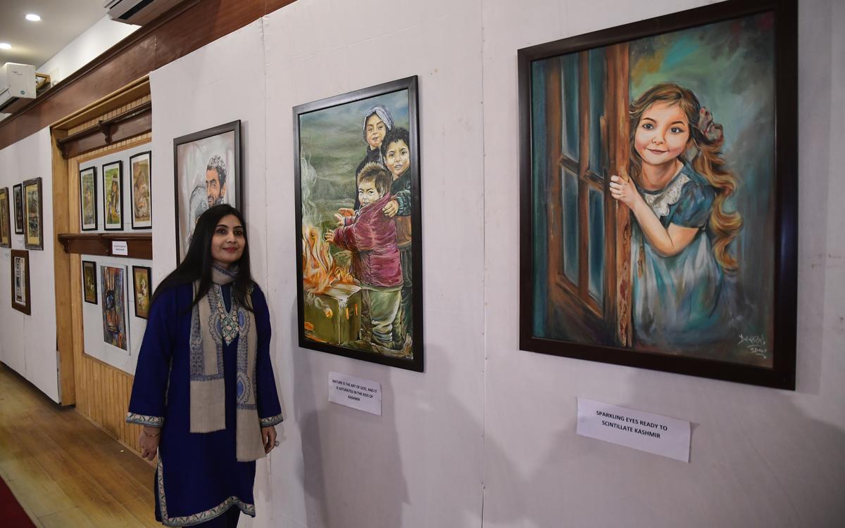 Artist Deepa Soni’s Autumn Art Exhibition | Hues on canvas, winds of ...