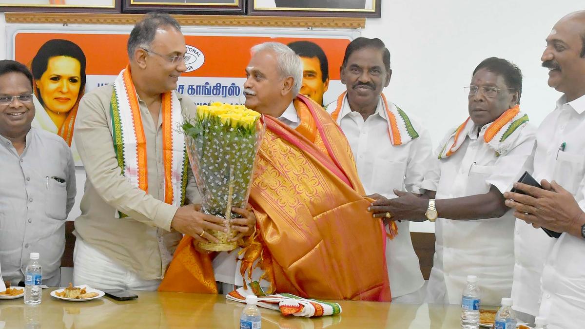 New PCC chief assumes office as Congress turns event into a show of ...