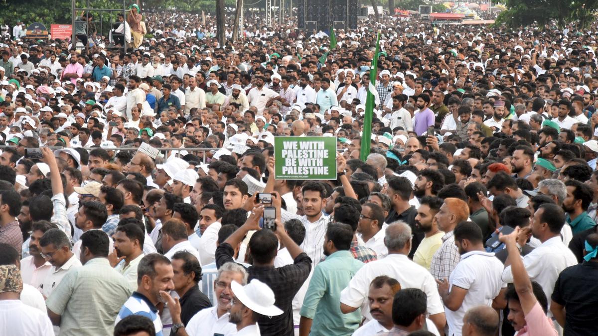 Palestinians are freedom fighters, says IUML leader Muneer - The Hindu