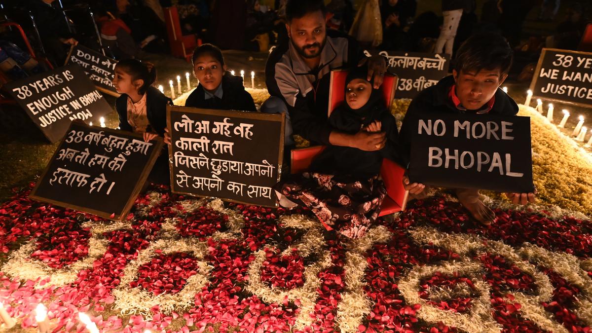 ‘337 MT of undisposed toxic waste at Bhopal disaster site’ - The Hindu