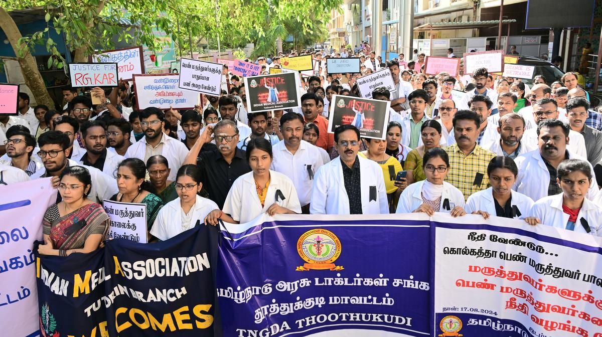 Doctors protest Kolkata incident - The Hindu