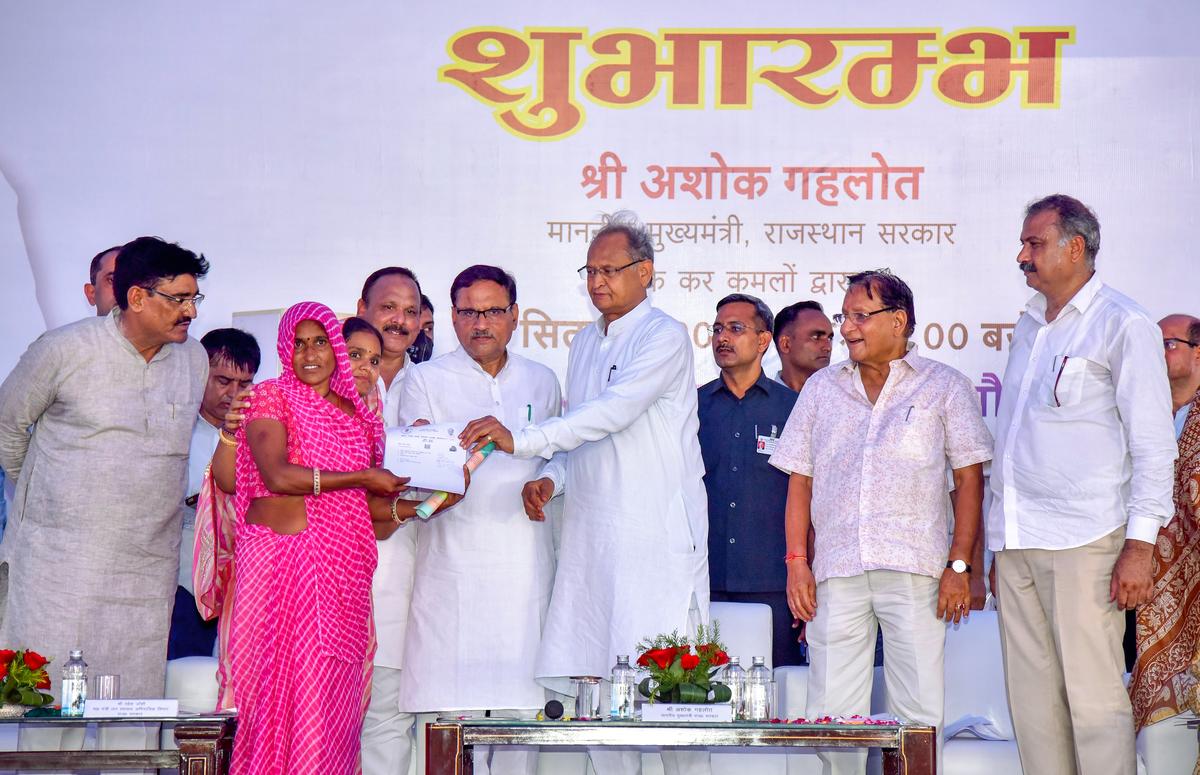 Rajasthan gets urban employment guarantee scheme - The Hindu