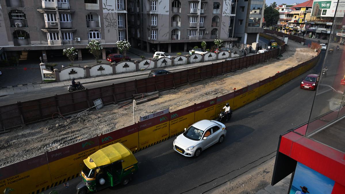 Kochi Metro plans ₹140 crore pay-and-park project for Pink Line ...