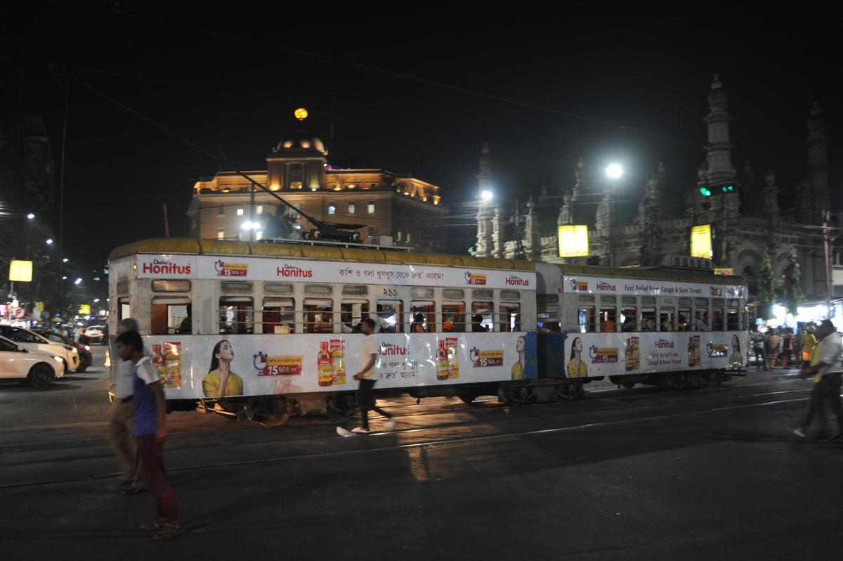 Not derailed by time, Kolkata trams strut their stuff - The Hindu