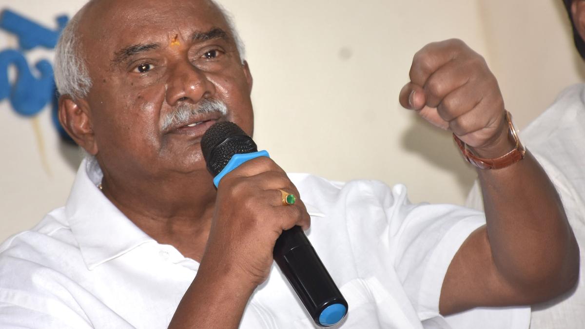 Vishwanath welcomes State Budget presented by Siddaramaiah - The Hindu