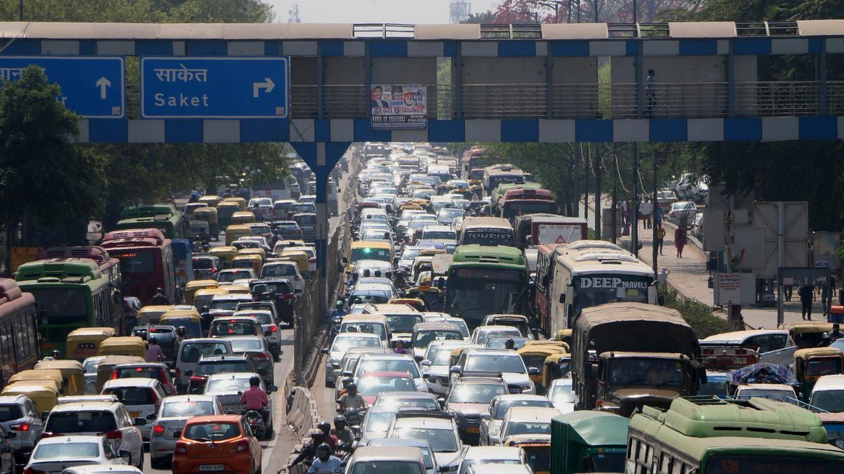 As traffic woes mount, Atishi sets 30-day deadline to finish work on ...