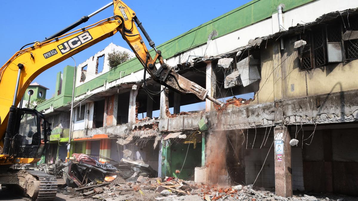 Commercial complex at Ukkadam bus stand demolished for construction of ...
