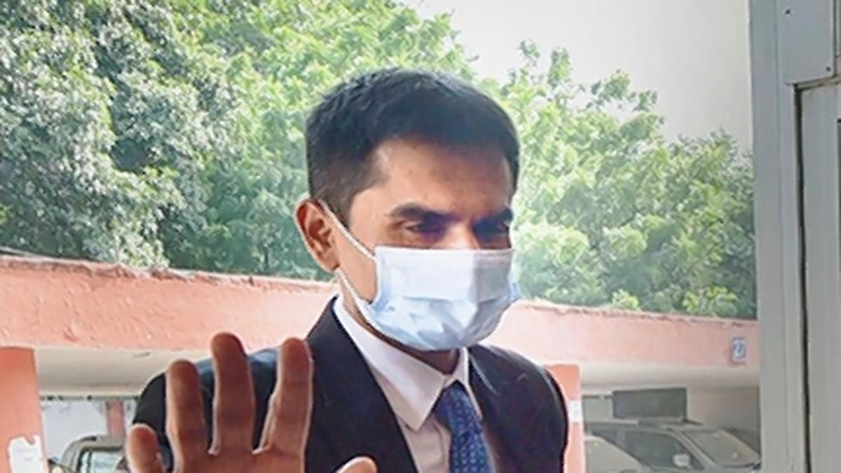 Maha: Forgery case against Sameer Wankhede over bar licence - The Hindu