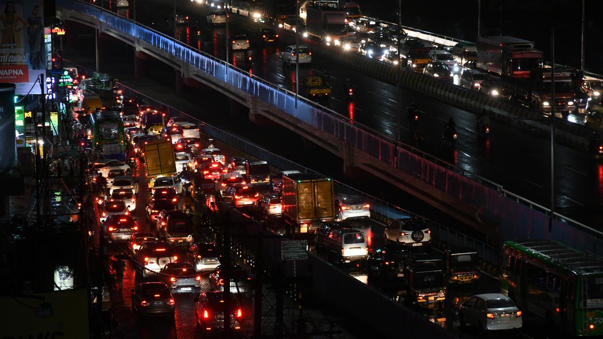 NATPAC moots two more flyovers to decongest Vyttila - The Hindu