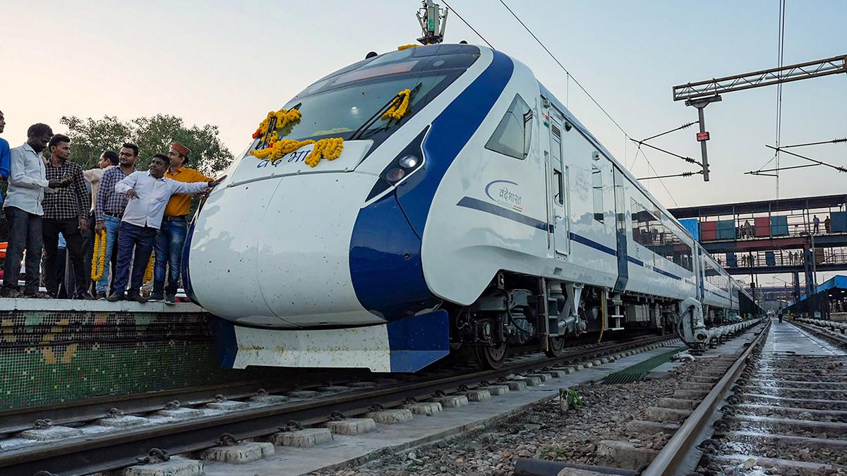 Trial run of Vande Bharat Express train between Chennai and Mysuru goes off smoothly - The Hindu