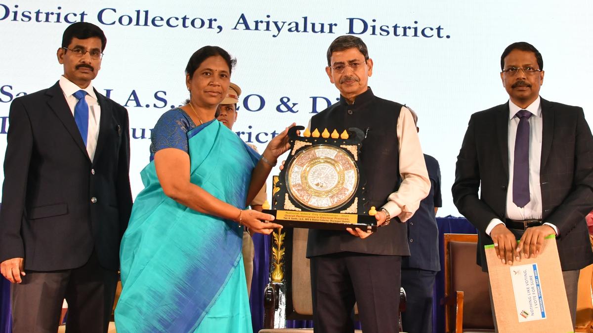 Dharmapuri Collector felicitated by the Governor - The Hindu