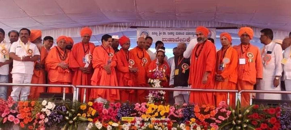 ‘No Lingayat mutts existed before emergence of Basaveshwara’ - The Hindu