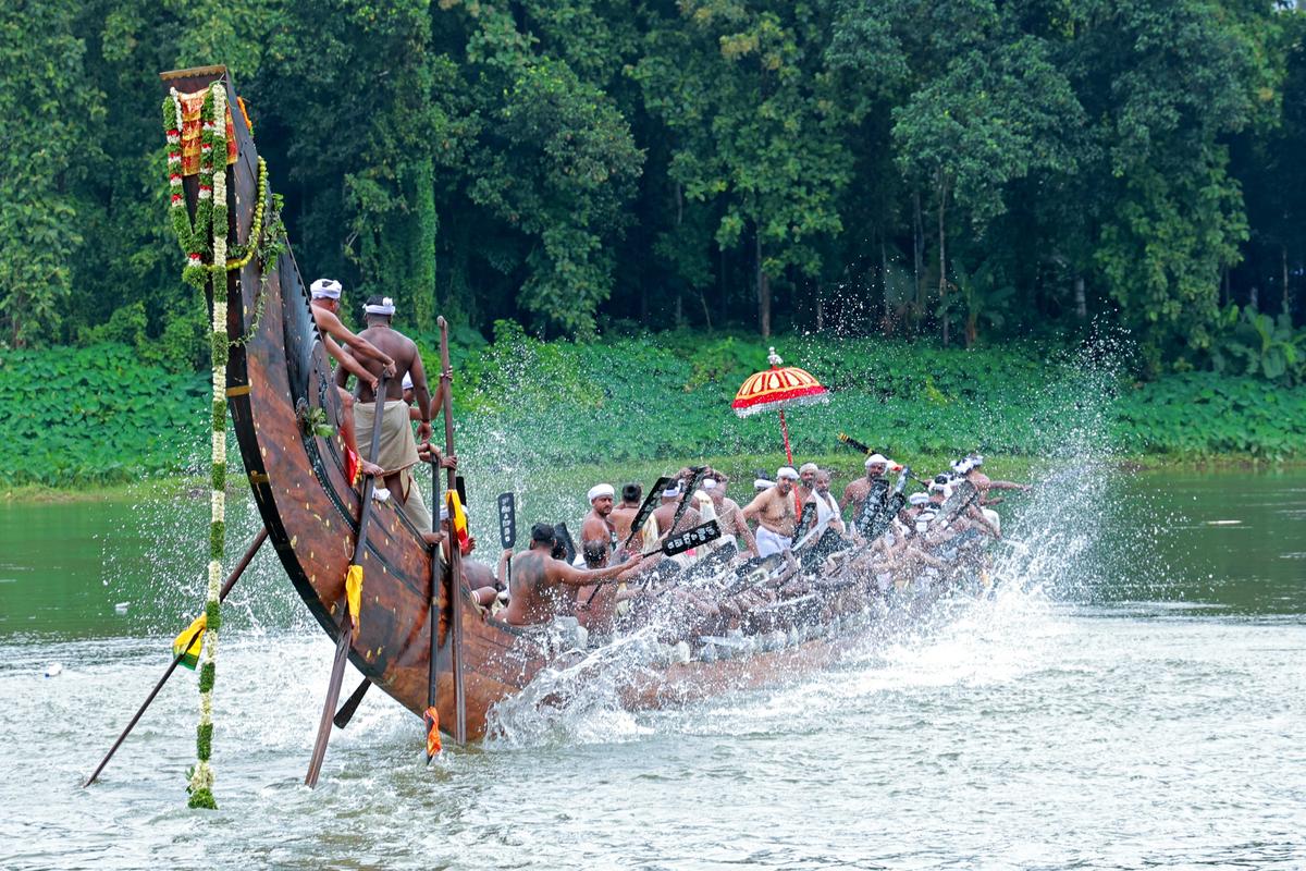 Aranmula Vallasadya all set to begin on Sunday - The Hindu