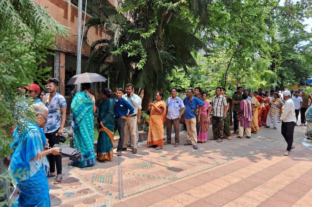 73% polling in West Bengal in fifth phase amidst charged political ...