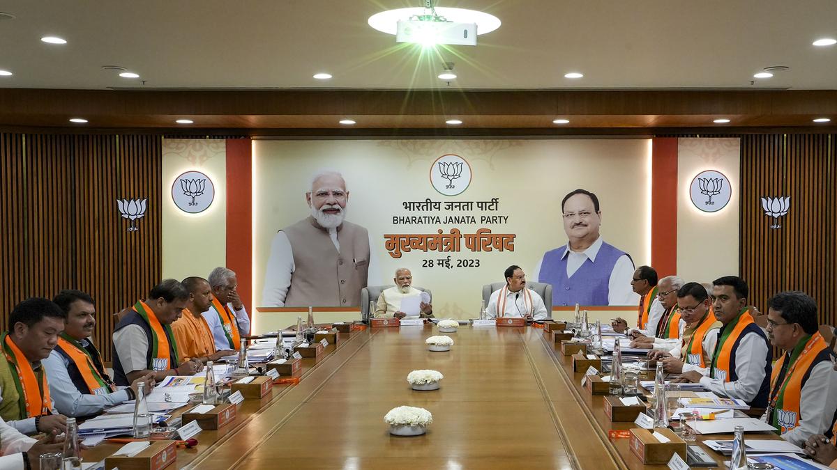 PM Modi holds meeting with CMs of BJP-ruled States on party's good ...