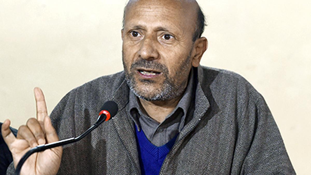 Court allows two-hour custody parole to Engineer Rashid to take oath as ...