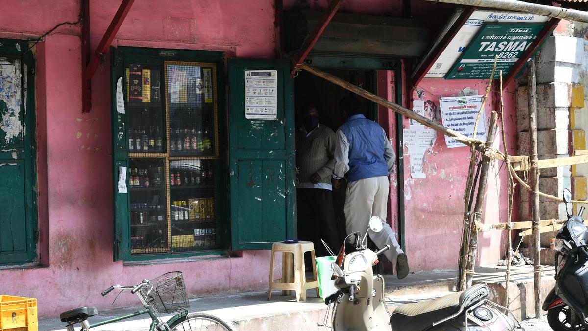 HC restrains Tasmac from awarding tenders to sell eatables and collect ...