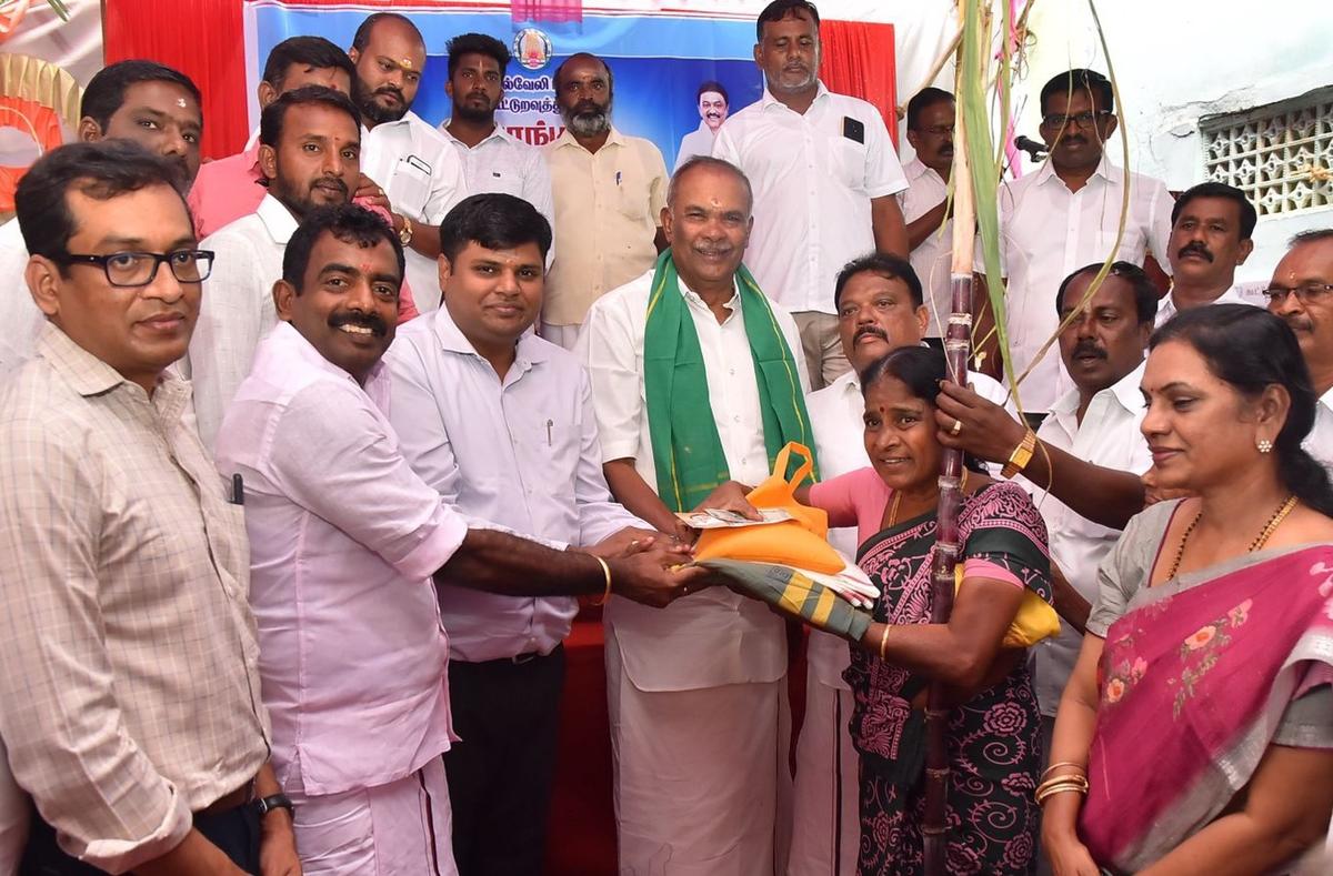 Distribution of Pongal gift hampers begins in southern districts - The ...