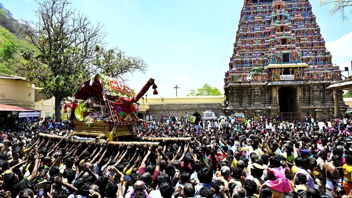 Chitirai festival comes to an end with Lord Kallazhagar reaching His ...